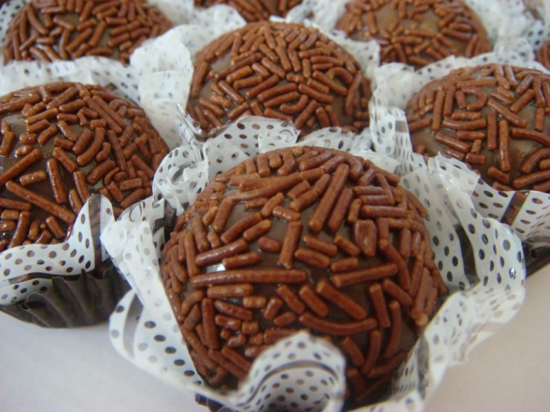 MARIANA DOCES FINOS: DOCES - CLÁSSICOS